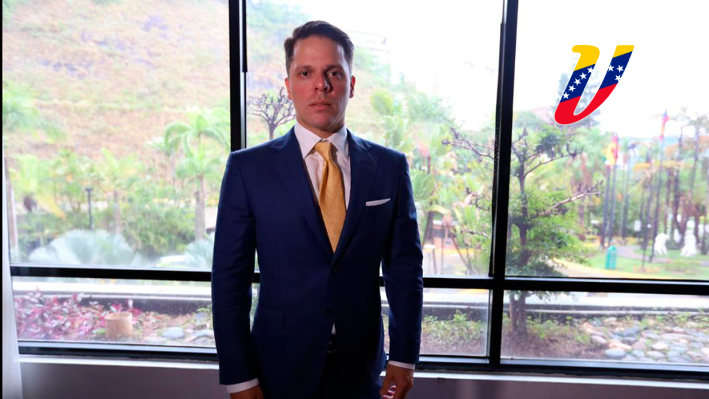 Luis Alfonso López - Medico, Reseñas VEEM - VEEM Magazine
